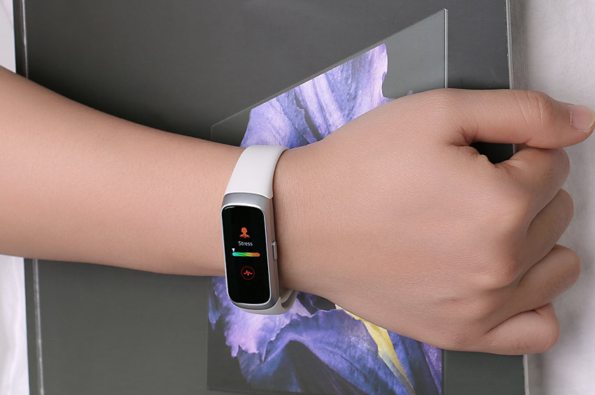 Samsung Galaxy Fit R370 | Black (Chính Hãng)